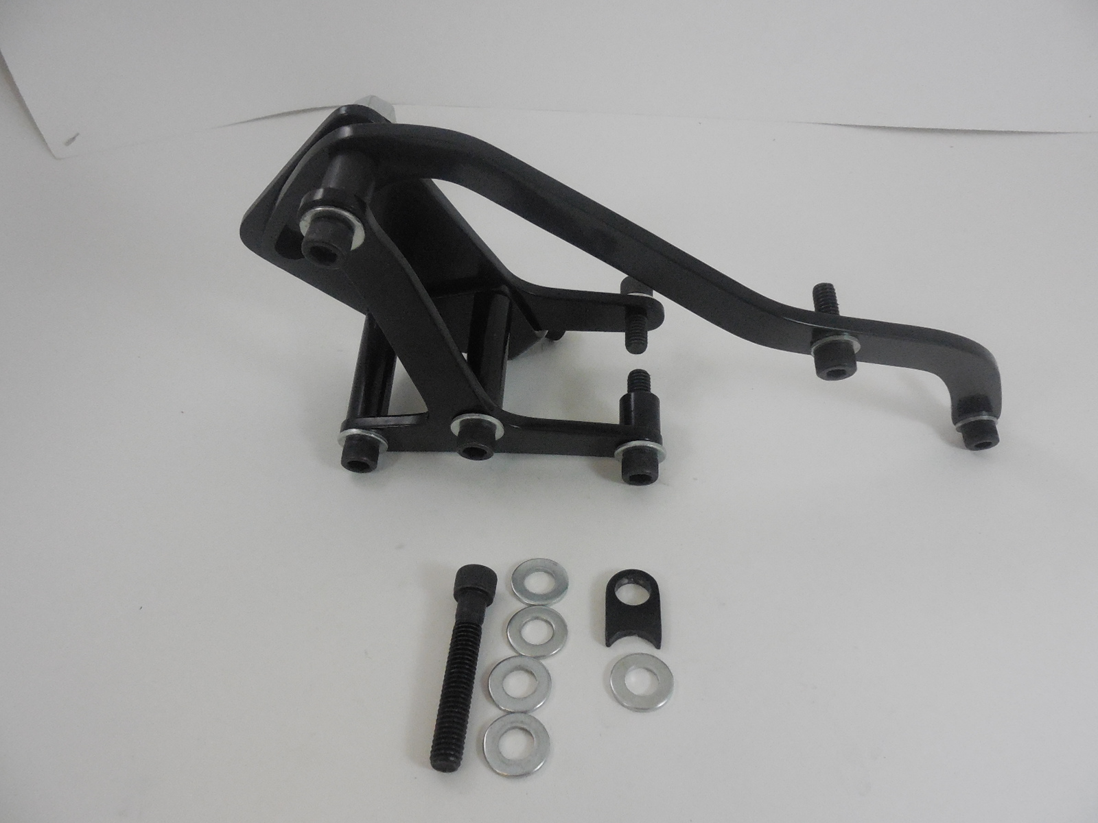 SBC Passenger Side A/C Bracket For Sanden 508 – Black – Racing Power ...