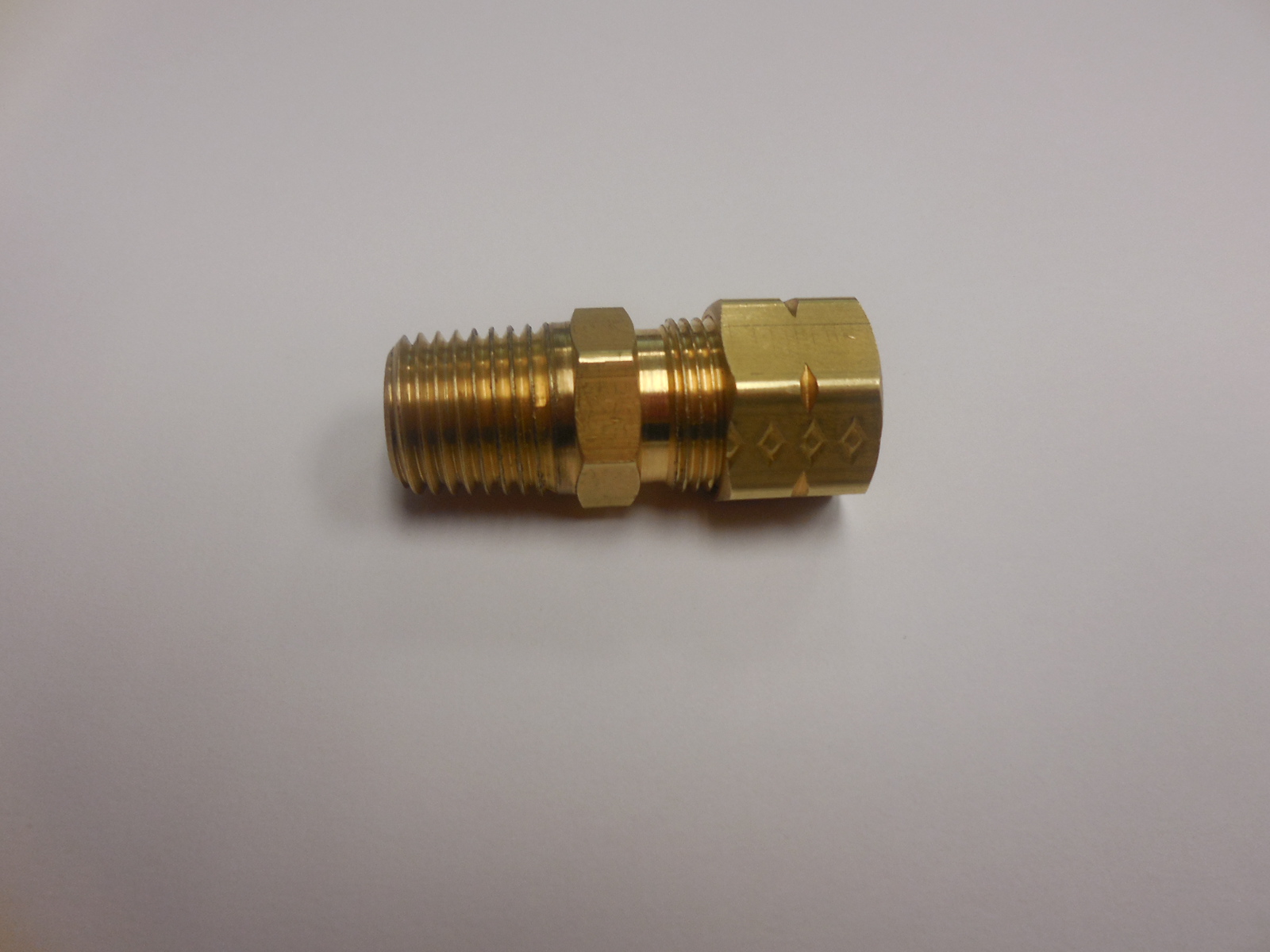 3/8 comp x 1/4 mip brass fitting – Racing Power Company
